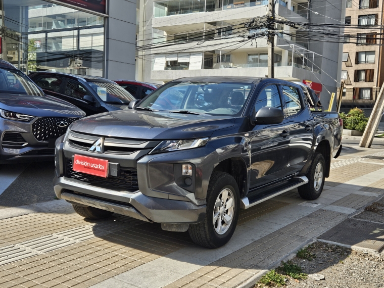 Mitsubishi L200 L200 D/c 2.4 Work Cr 4x2 Wf Doble Airbag Mn 2022 ...